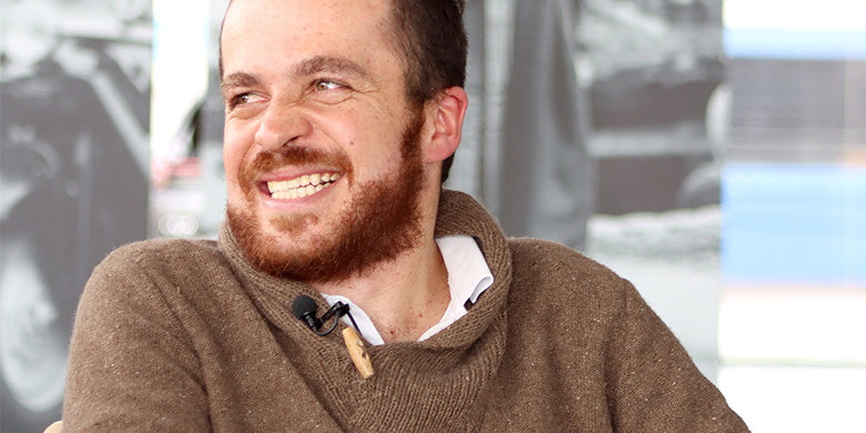 Alejandro Henao reconocido por su labor en Héroes Mazda